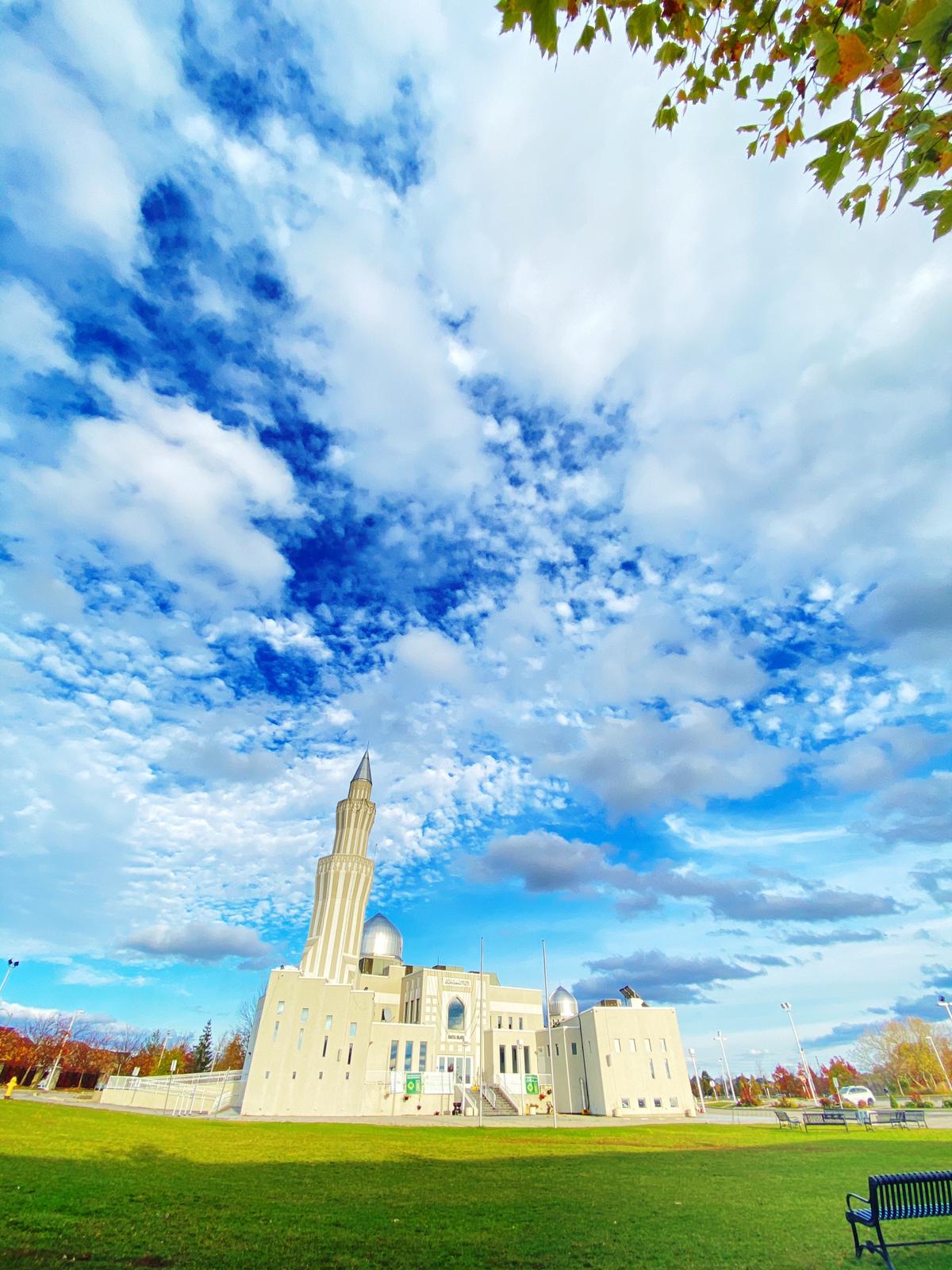 Finding Peace at a Mosque in Toronto – Equal Entrance